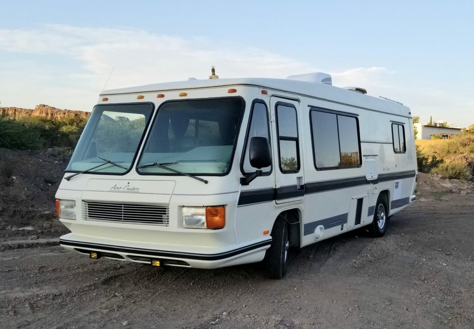 Retro Home-On-Wheels: A Gardner-Pacific Aero Cruiser Motorhome