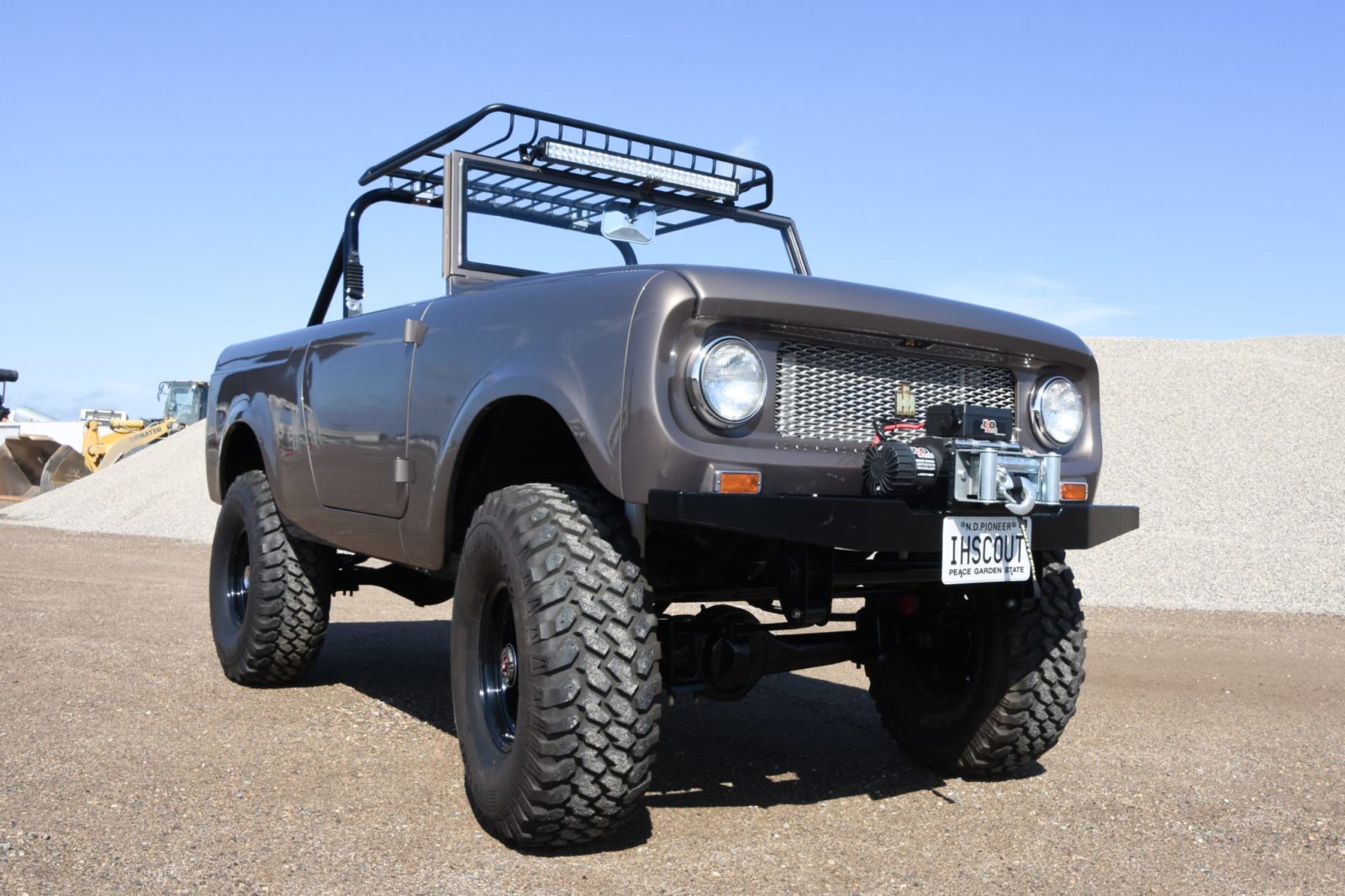 Adventure Machine: A 327 V8 Swapped International Harvester Scout 80