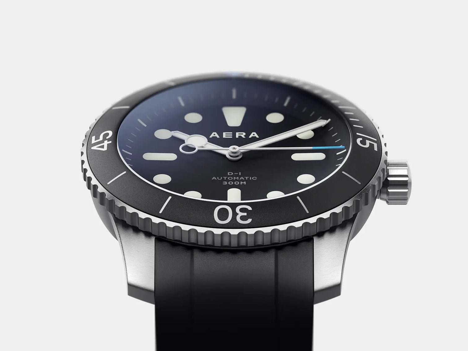 The Aera D–1 Diver: An Automatic Dive Watch For The 21st Century