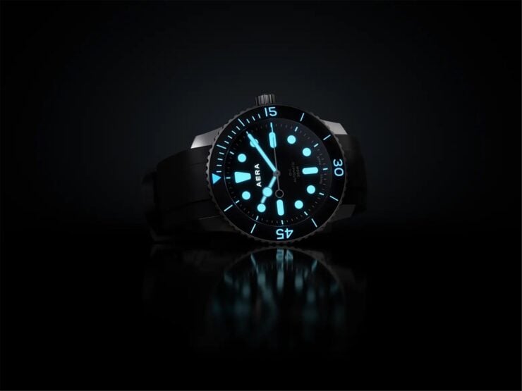 The Aera D–1 Diver: An Automatic Dive Watch For The 21st Century