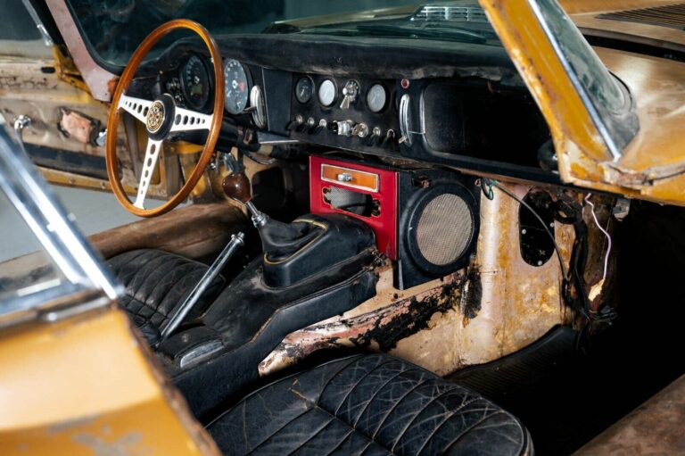 "The Most Beautiful Car Ever Made" – A Jaguar E-Type Project Car