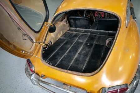 "The Most Beautiful Car Ever Made" – A Jaguar E-Type Project Car