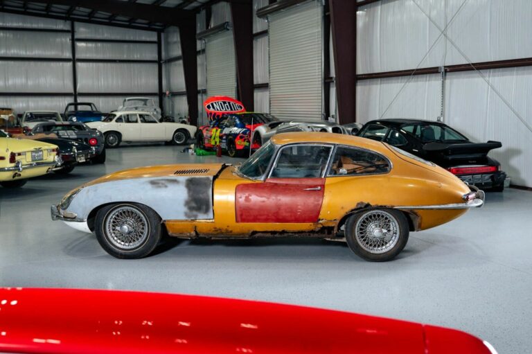 "The Most Beautiful Car Ever Made" – A Jaguar E-Type Project Car
