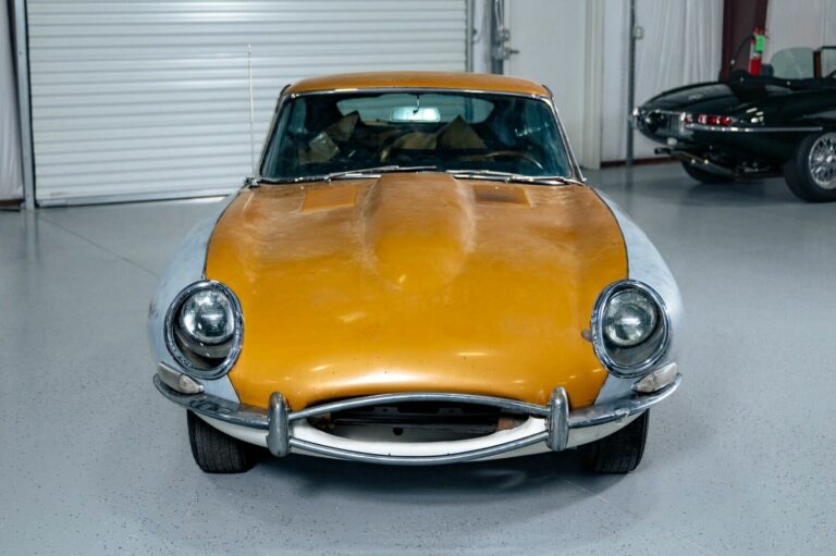 "The Most Beautiful Car Ever Made" – A Jaguar E-Type Project Car