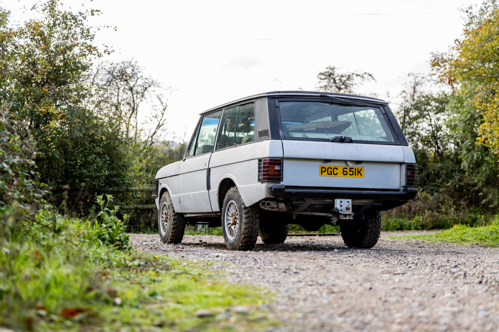 Barn Find: A Rare Wood & Pickett Range Rover From 1971