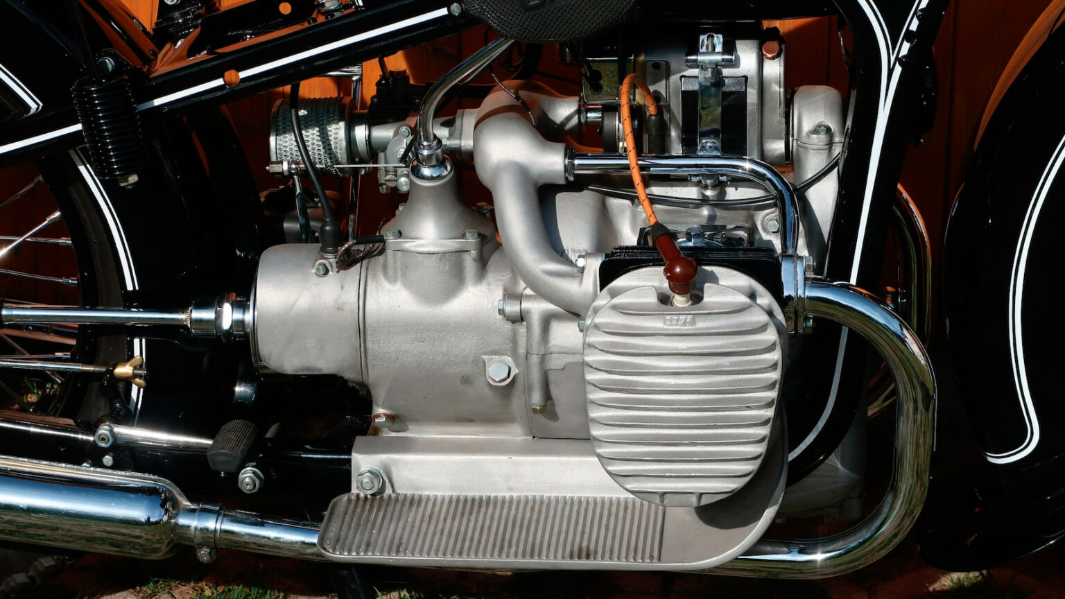 Motorcycle Design Icon: A Pre-WWII BMW R12