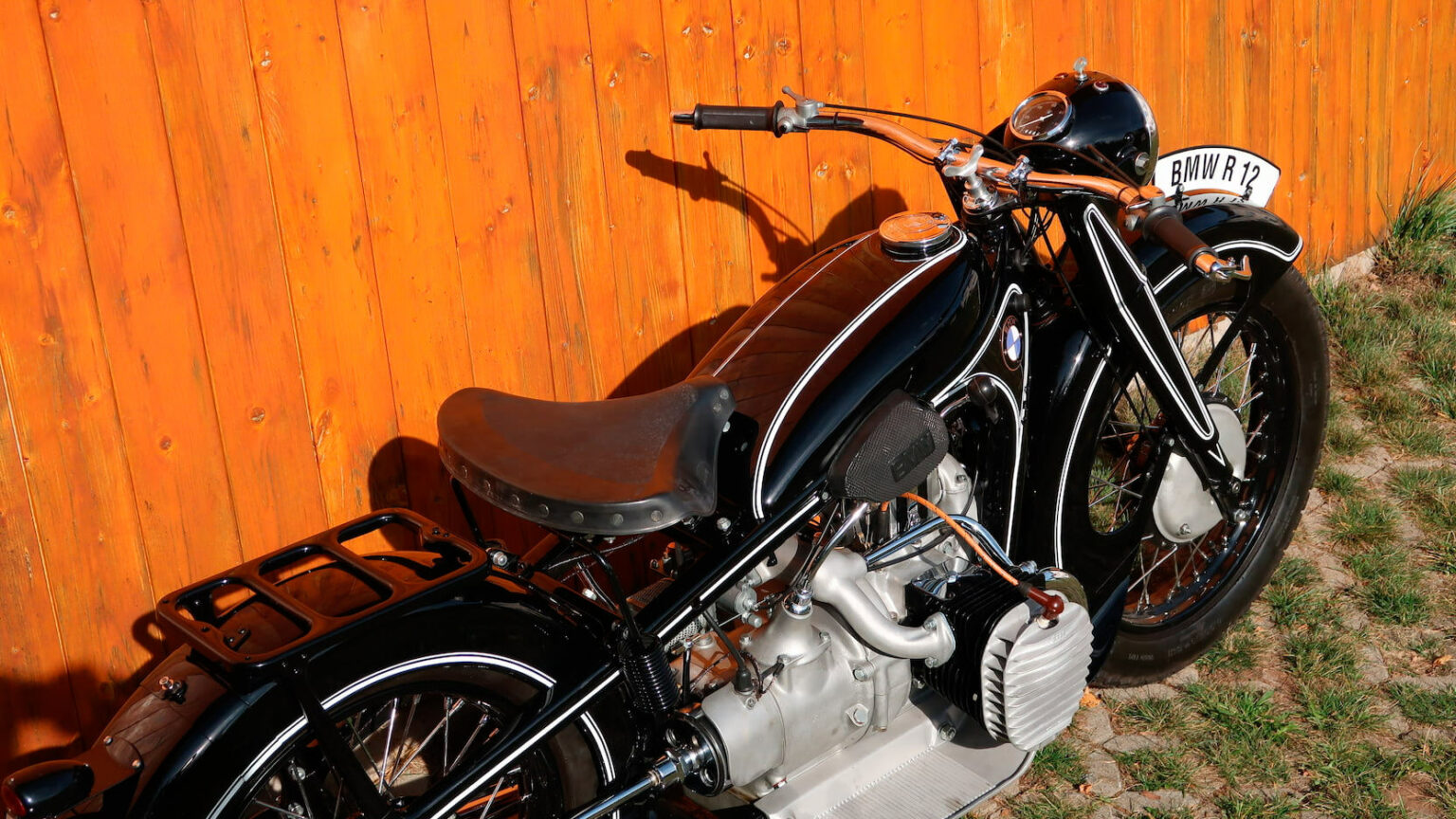 Motorcycle Design Icon: A Pre-WWII BMW R12