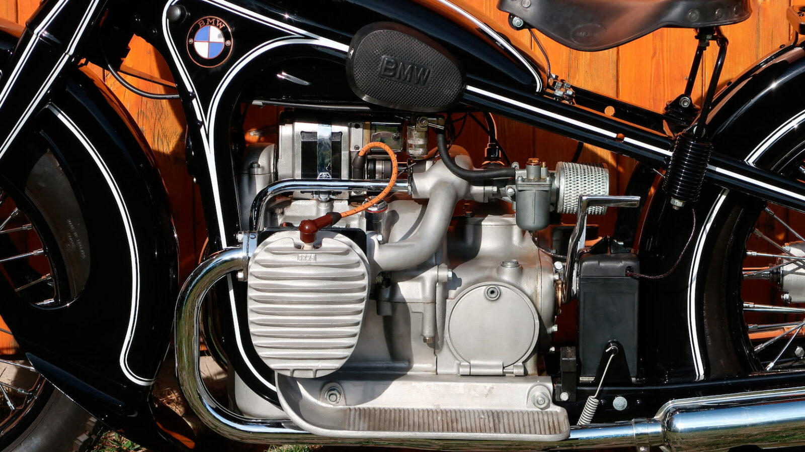 Motorcycle Design Icon: A Pre-WWII BMW R12