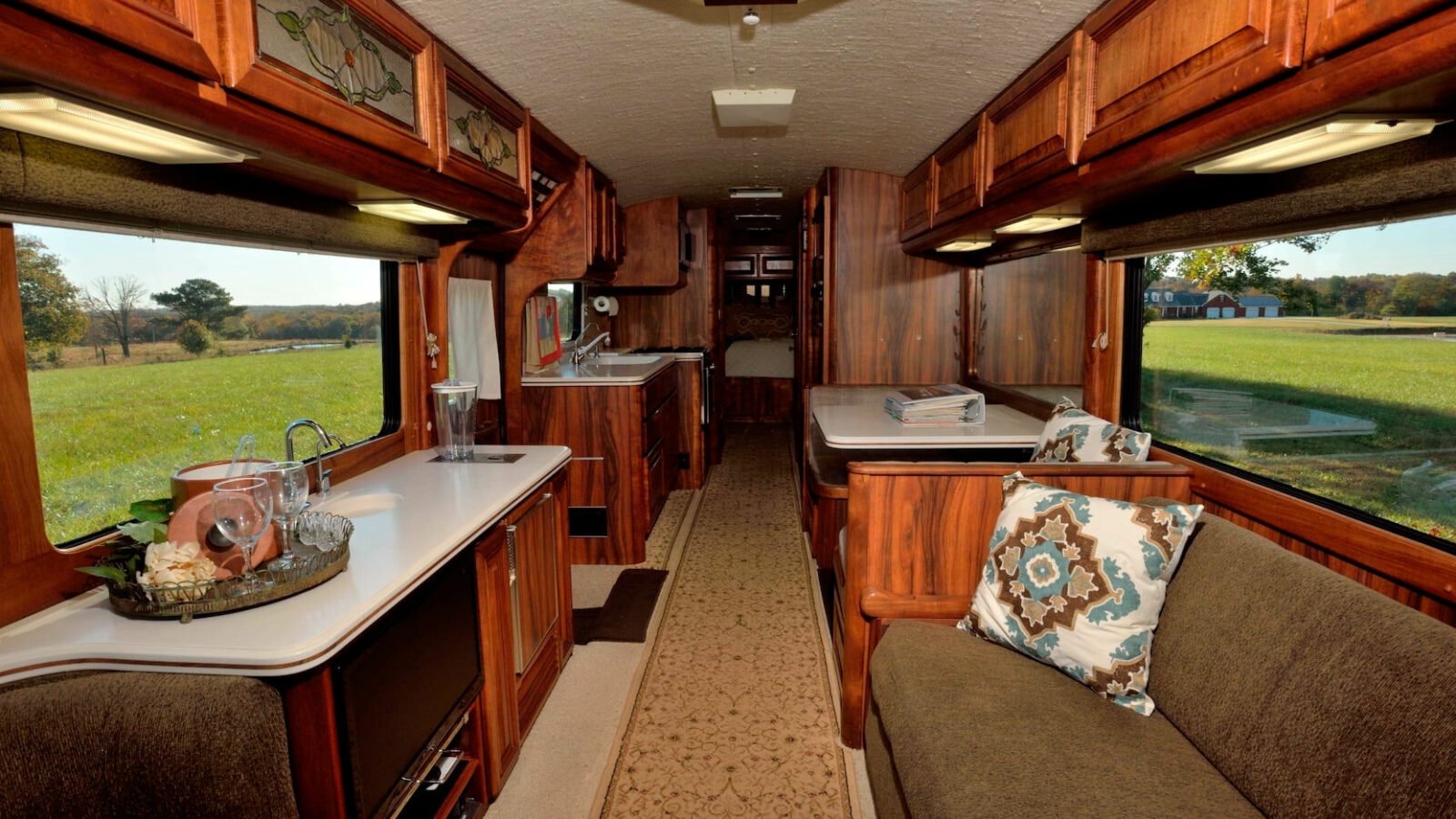 Retro Vanlife Luxury: A 1965 GMC Bus Motorhome