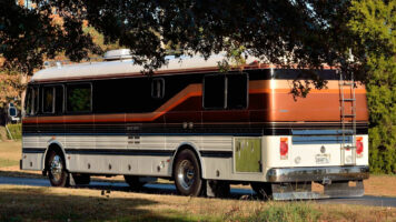 Retro Vanlife Luxury: A 1965 GMC Bus Motorhome
