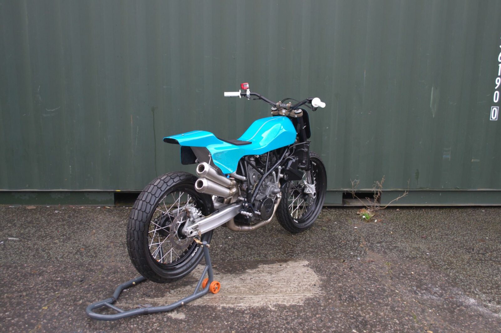 KTM 990 Super Duke Flat Tracker: Second Wave 001