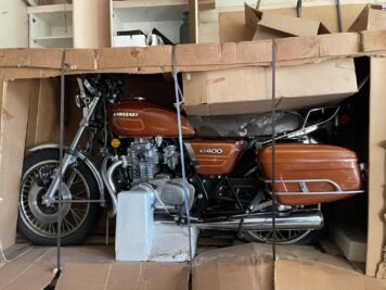 In The Factory Crate For 46 Years: A 1977 Kawasaki KZ400 Deluxe