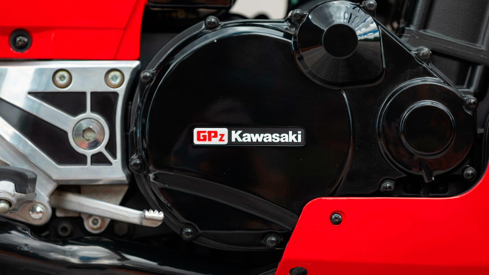 For Sale: Kawasaki Ninja 900 – An Original Pre-Production Model