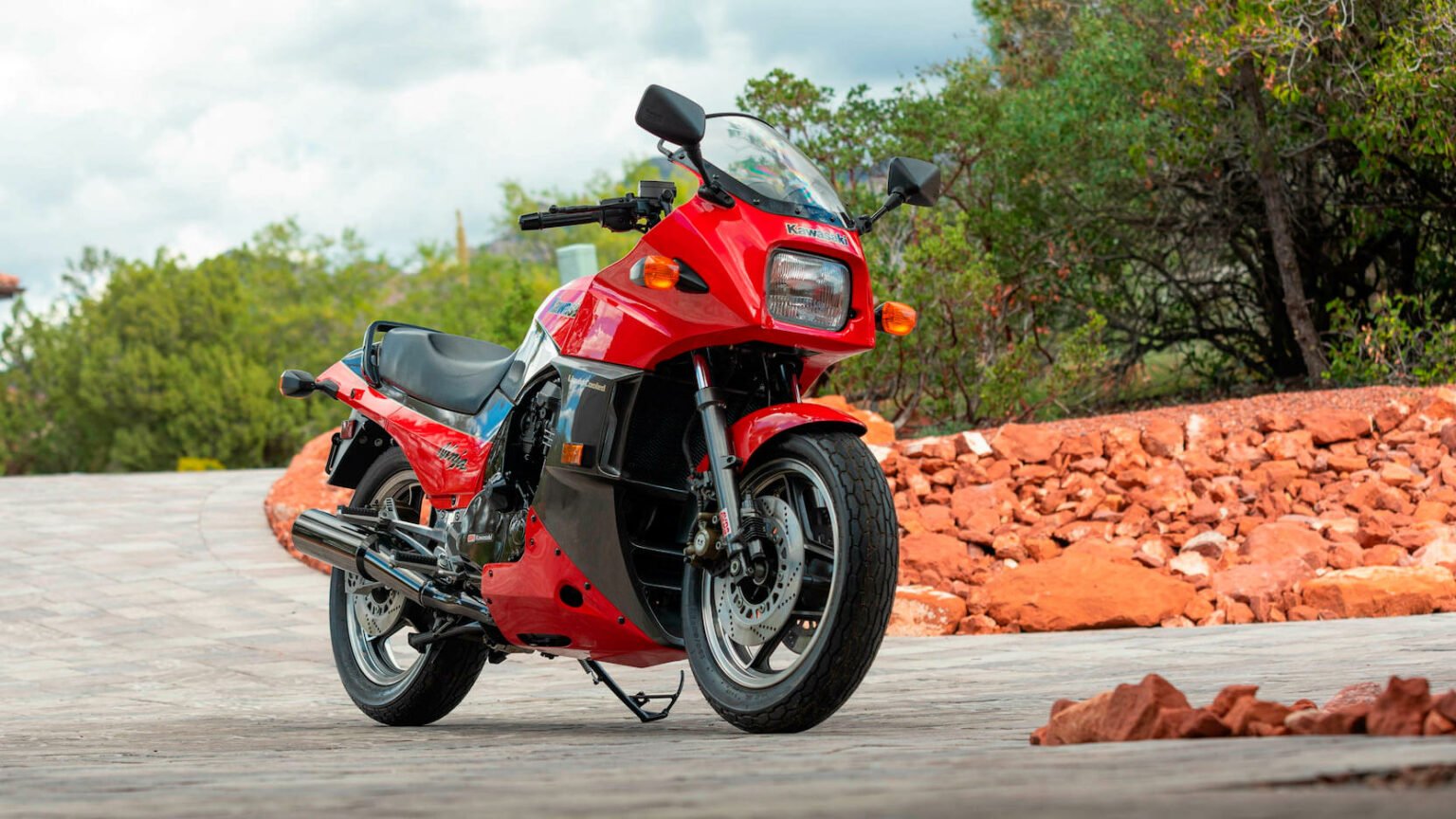 For Sale: Kawasaki Ninja 900 – An Original Pre-Production Model