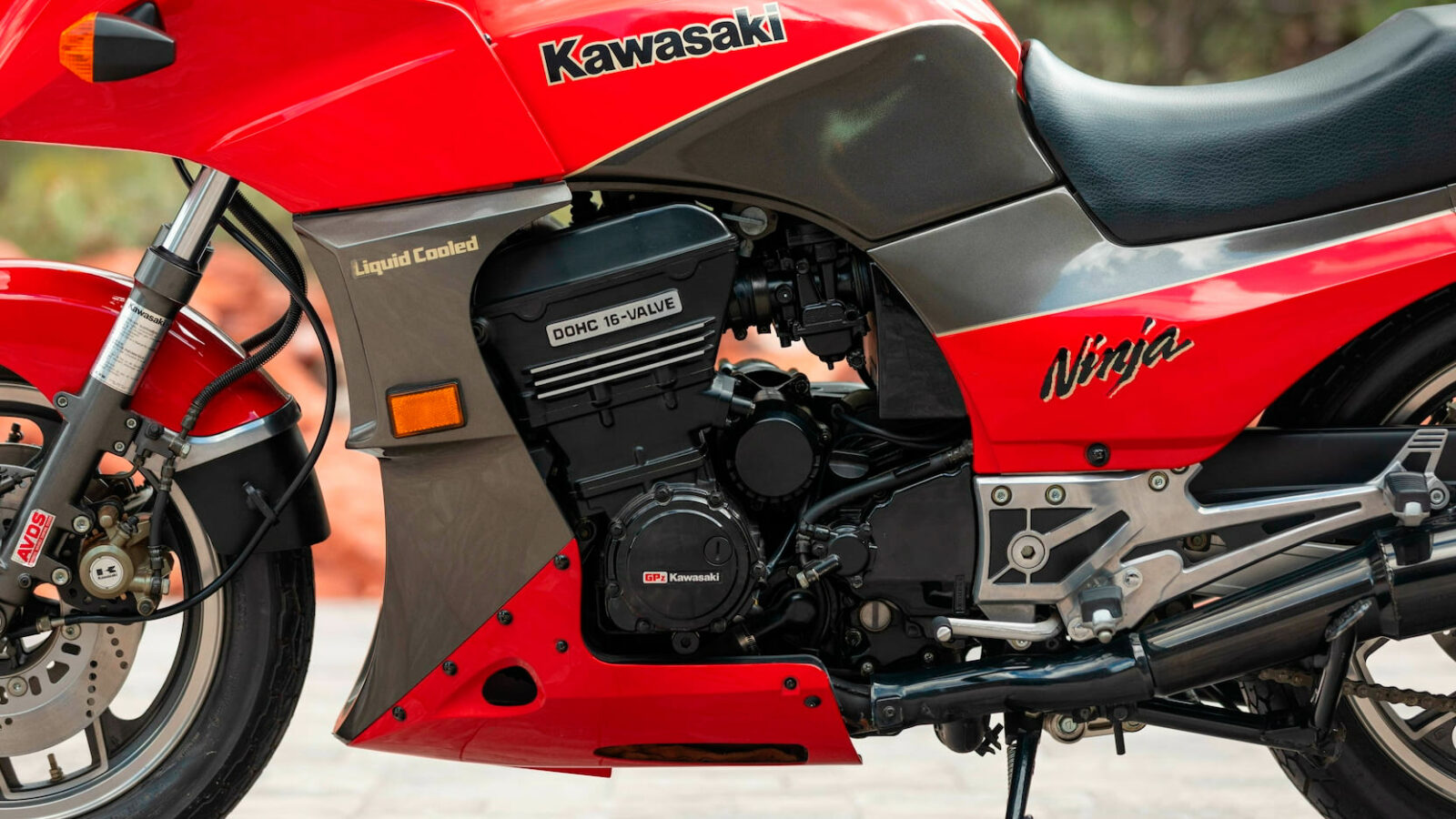 For Sale: Kawasaki Ninja 900 – An Original Pre-Production Model