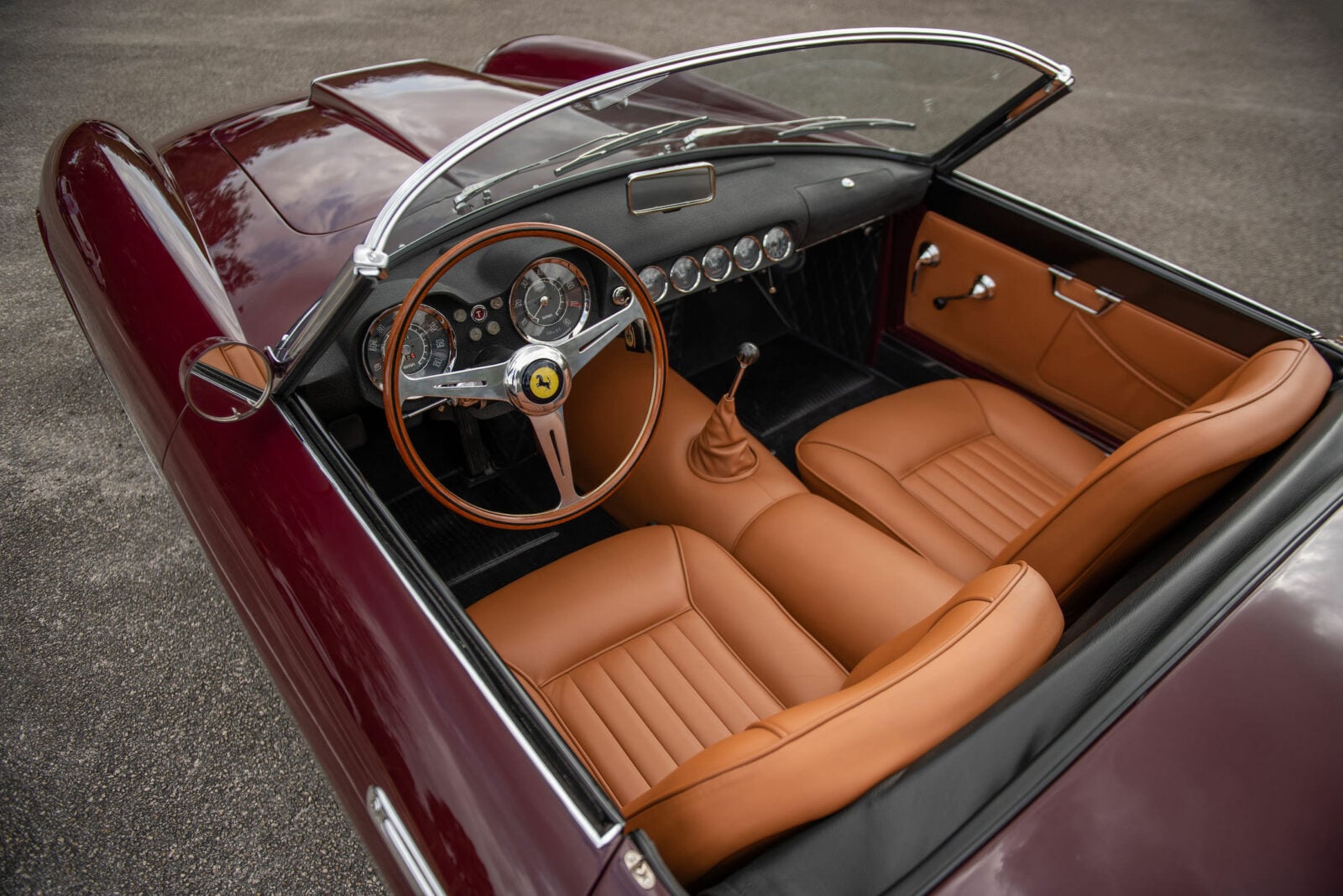 Stilvolle Ferrari 250 Gt California Ebenbild