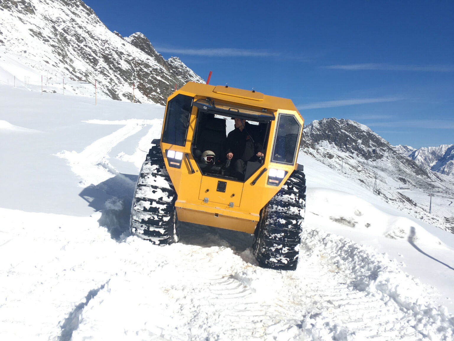 The Sherp N 1200: A Remarkable Ukrainian 4x4 That Can Swim