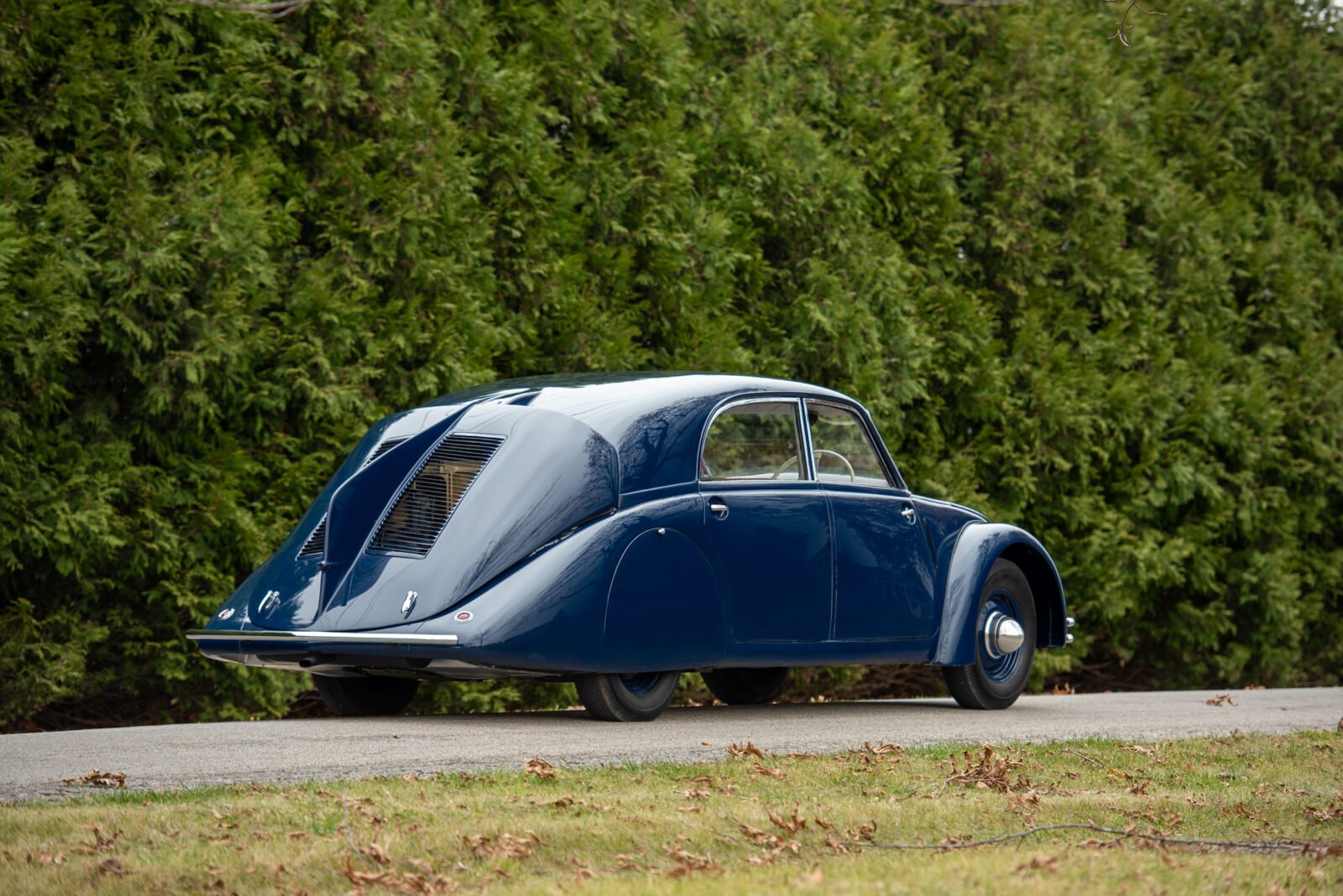 The Remarkably Futuristic Tatra T77 From 1934