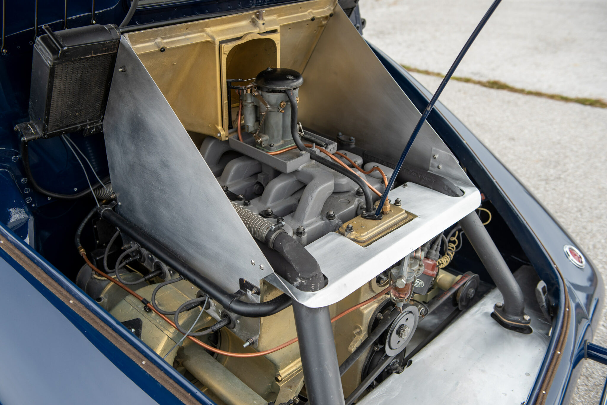 The Remarkably Futuristic Tatra T77 From 1934