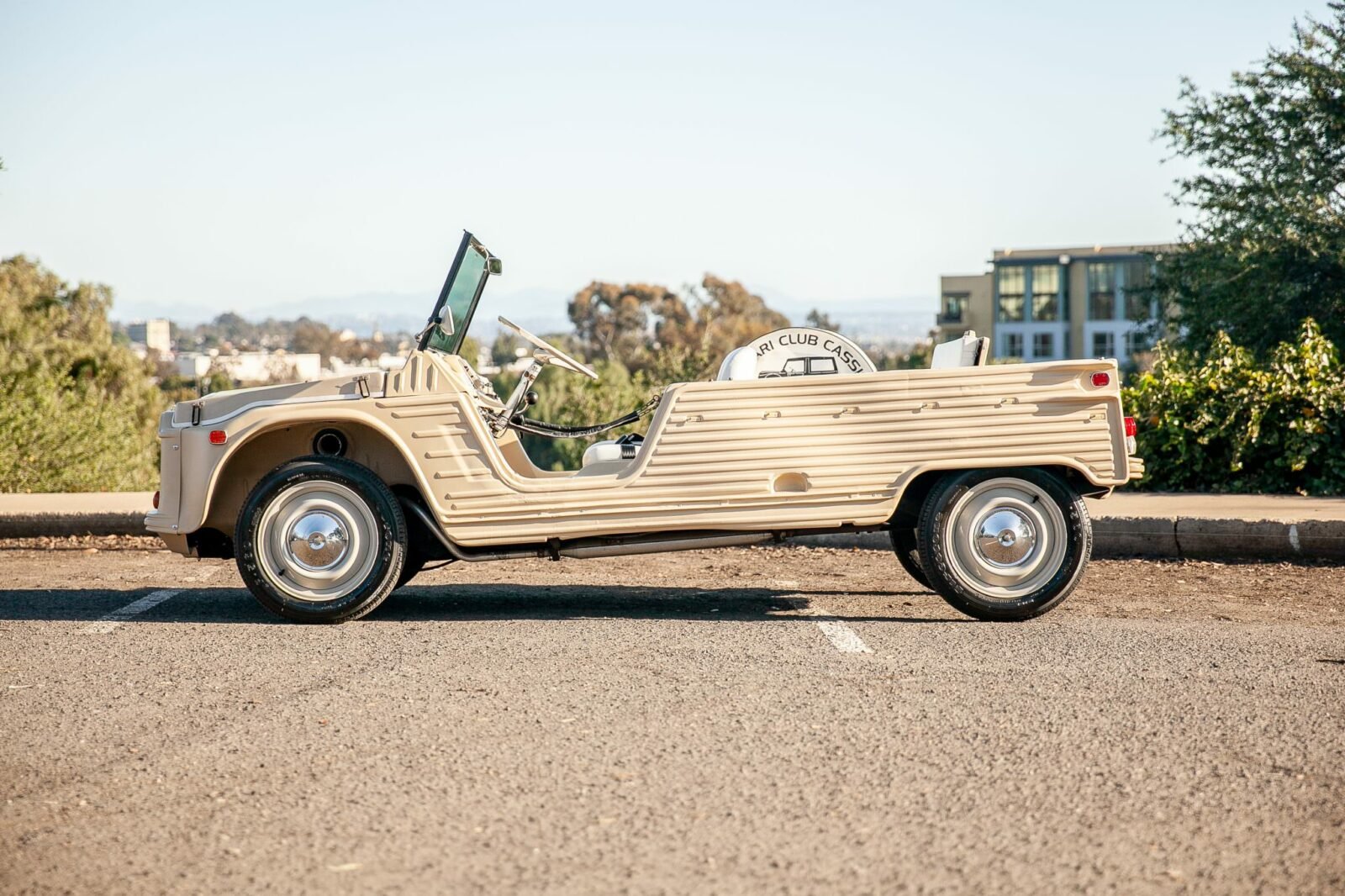 The Citroën Méhari: An Unusual Car Designed By A WWII Fighter Ace