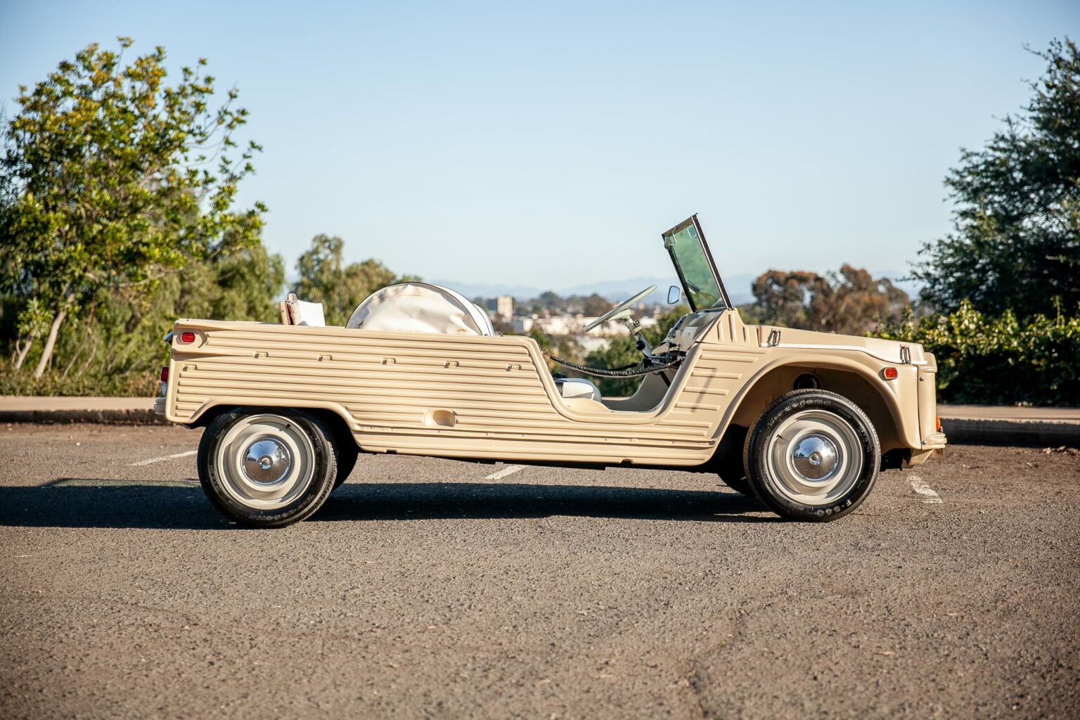 The Citroën Méhari: An Unusual Car Designed By A WWII Fighter Ace