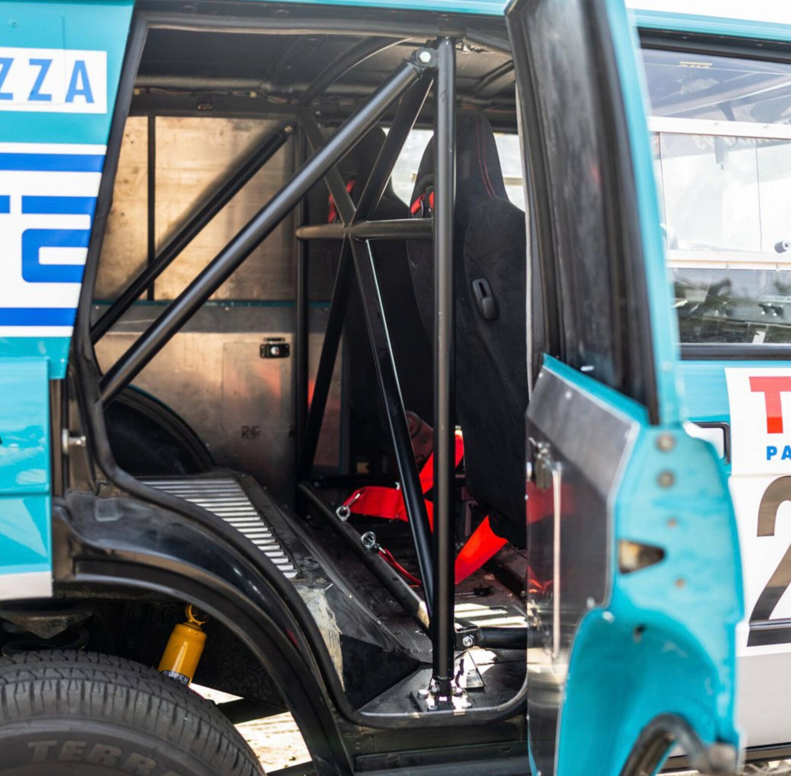 1991 Pharaohs' Rally Class Winner: A Rally Raid Range Rover