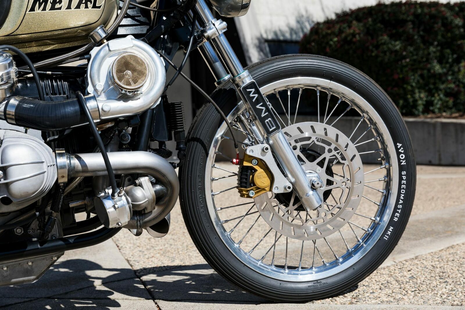 Motorcycle Madness: The Twin-Turbo Boxer Metal BMW R100