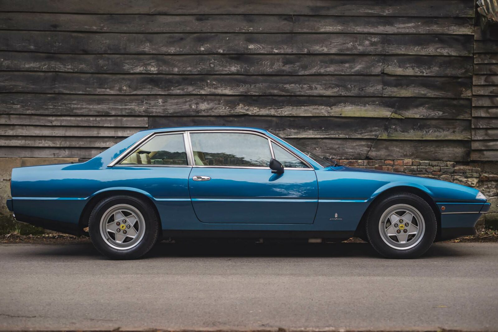 The Ferrari 412i: The Affordable Colombo V12 Ferrari