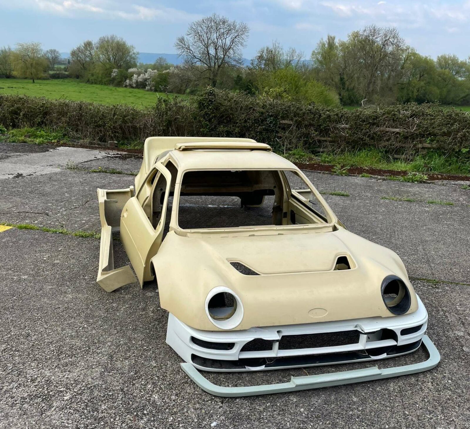 For Sale: The Last Set Of OEM Body Panels For The Ford RS200