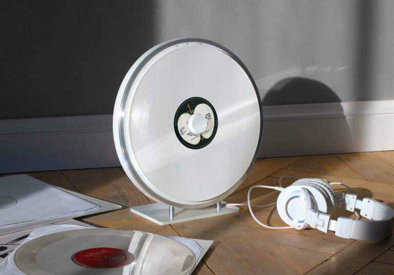 The Revolutionary Miniot Wheel 2 Record Player