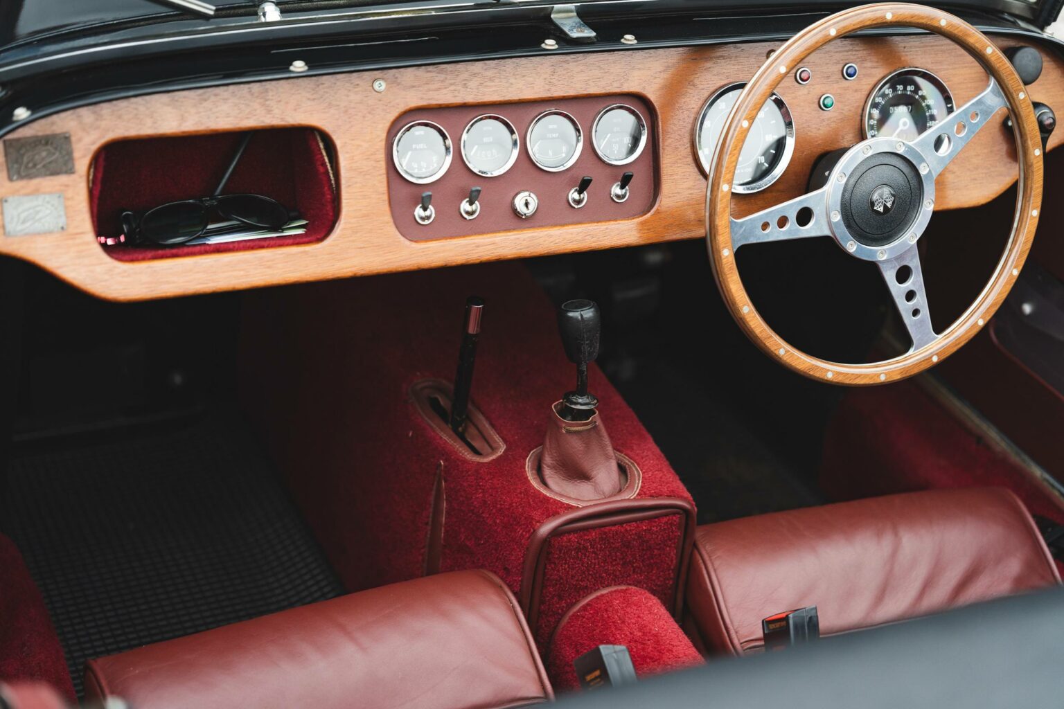 Morgan Plus 8: The Great British V8 Roadster