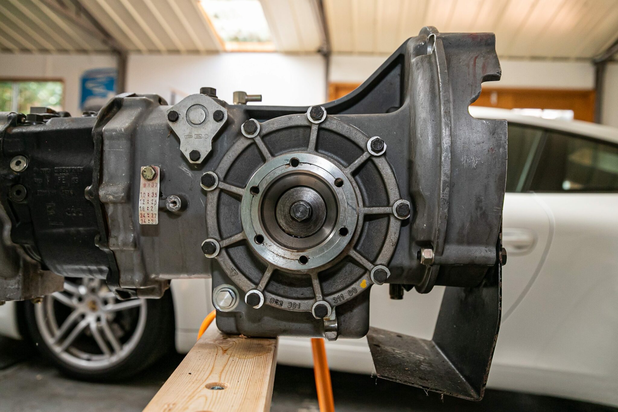 39 Years In Storage: An Original NOS Porsche 953 4x4 Drivetrain