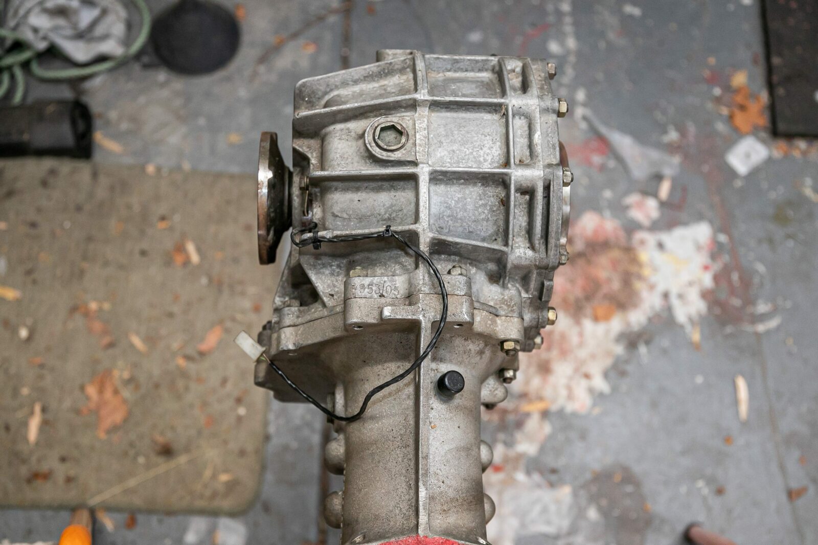 39 Years In Storage: An Original NOS Porsche 953 4x4 Drivetrain