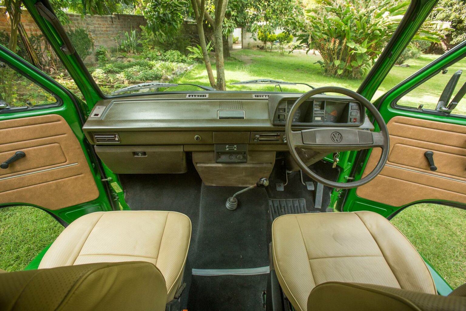 A Rare 4x4 Volkswagen Syncro Kombi 16"