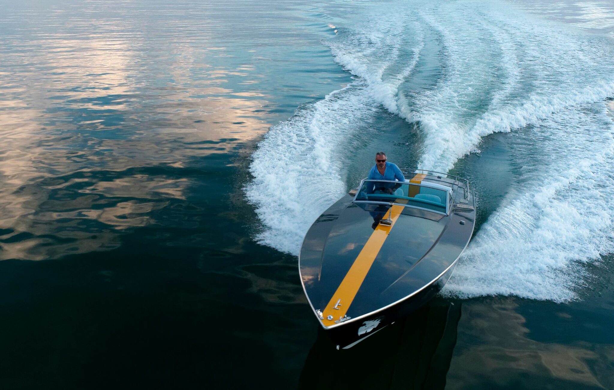 Johnny Hallyday's 1975 Bertram Baron 28 Twin-V8 Is For Sale