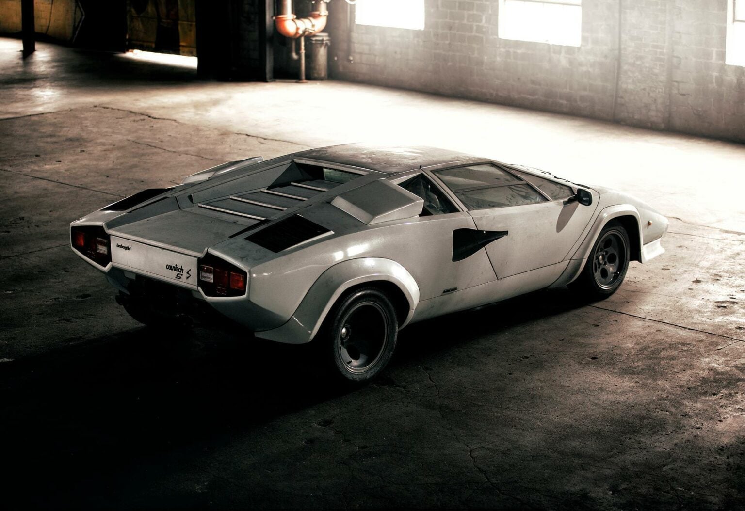 22 Years In Storage: The 1982 Geneva Motor Show Lamborghini Countach ...