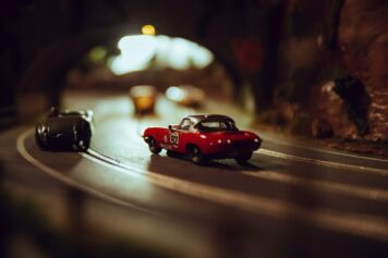 A Southern Californian Mountain Road Slot Car Raceway – In 1:32 Scale