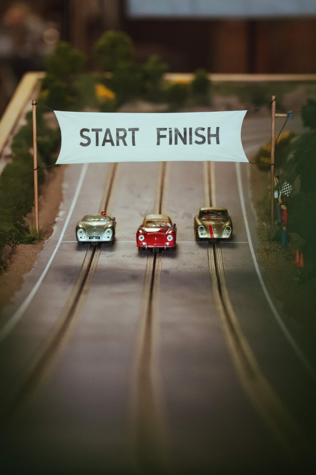 A Southern Californian Mountain Road Slot Car Raceway – In 1:32 Scale