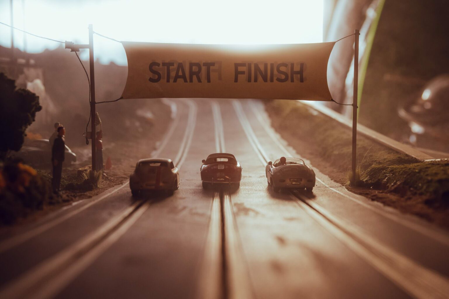 A Southern Californian Mountain Road Slot Car Raceway – In 1:32 Scale