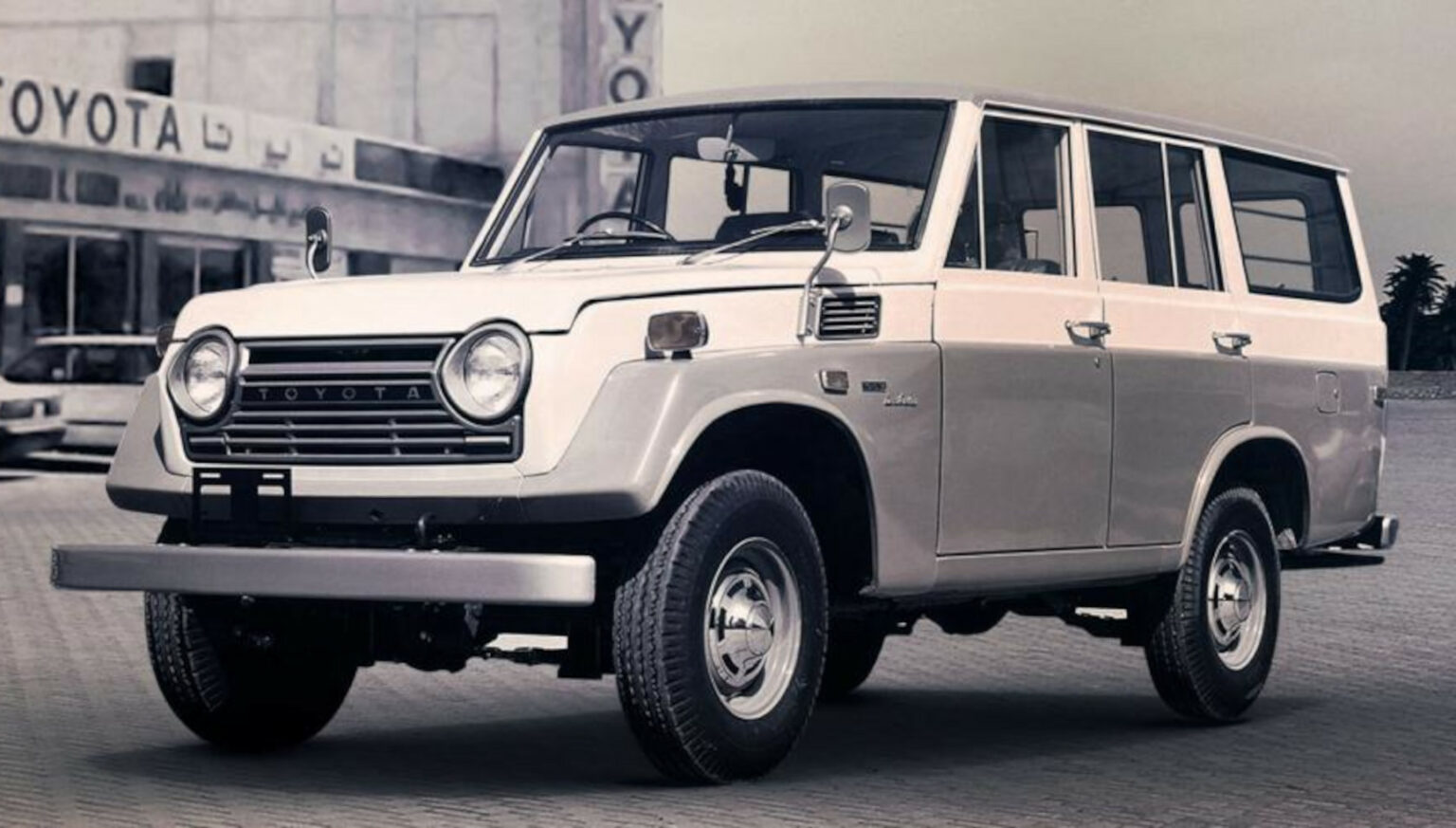 A Brief History of the Toyota Land Cruiser 50 Series