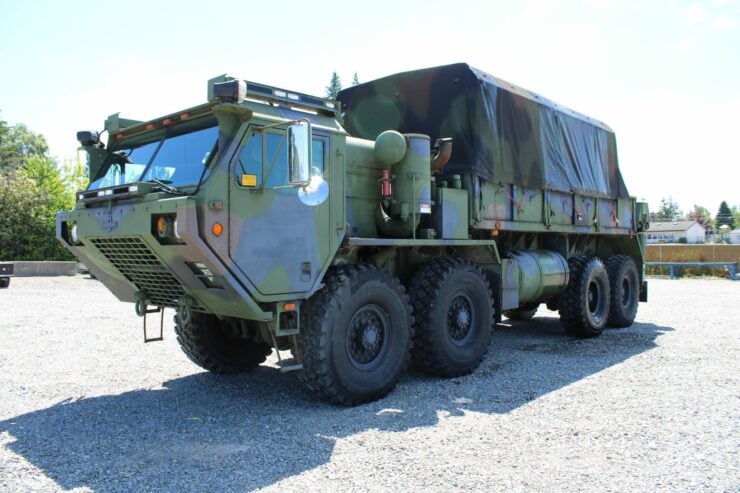 A Go Anywhere Overlander Platform: The Oshkosh M-985 HEMTT 8×8