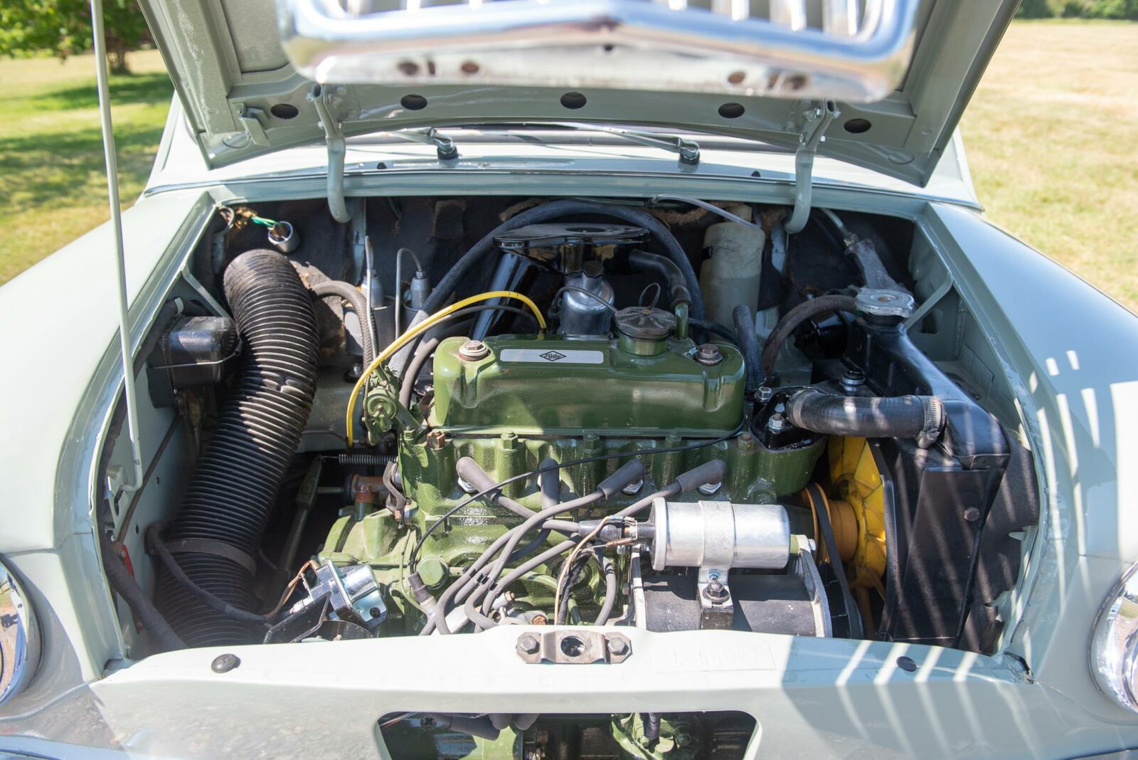 The Quirky Riley Elf – The "Other" Classic Mini