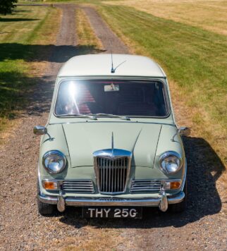 The Quirky Riley Elf – The "Other" Classic Mini