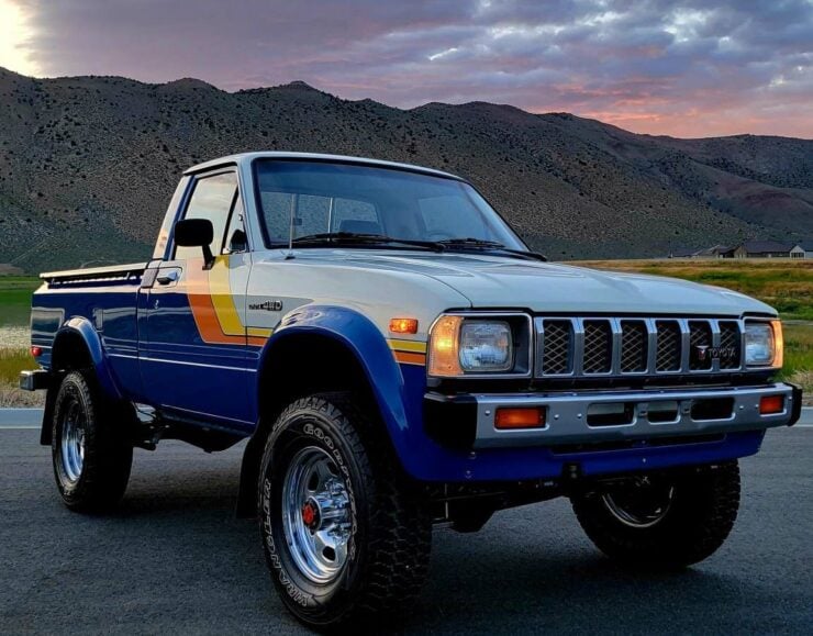 For Sale: A Beautifully Restored Vintage 1982 Toyota Pickup SR5 4×4