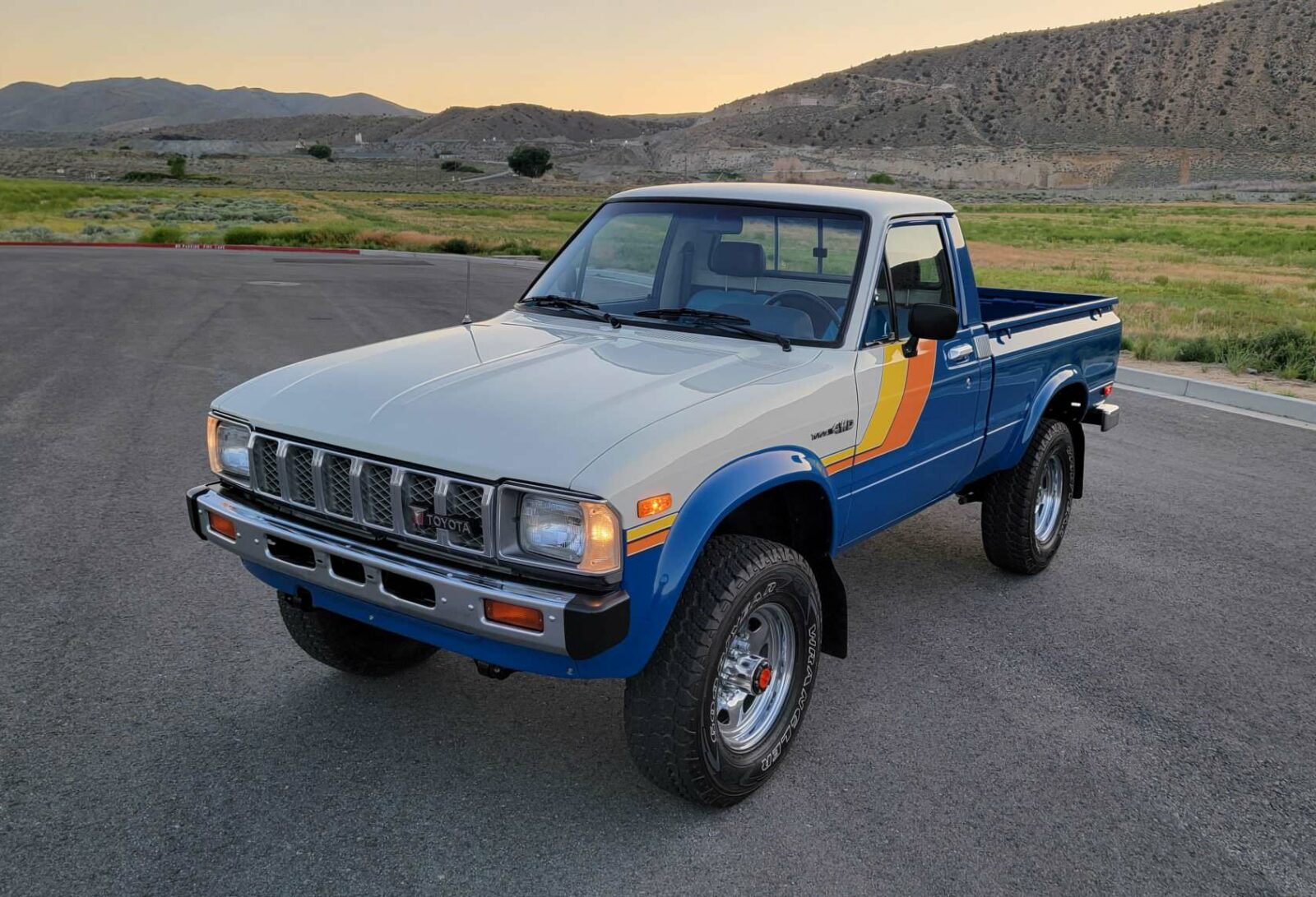 For Sale: A Beautifully Restored Vintage 1982 Toyota Pickup SR5 4×4