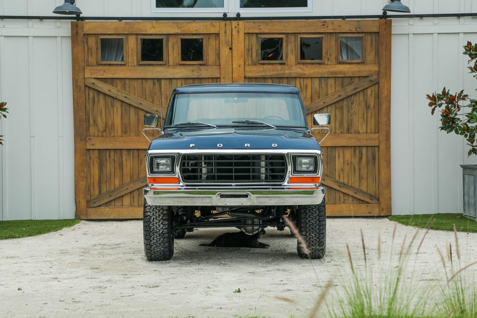 This Is A Godzilla-Powered Ford Bronco Ranger XLT With 430 BHP