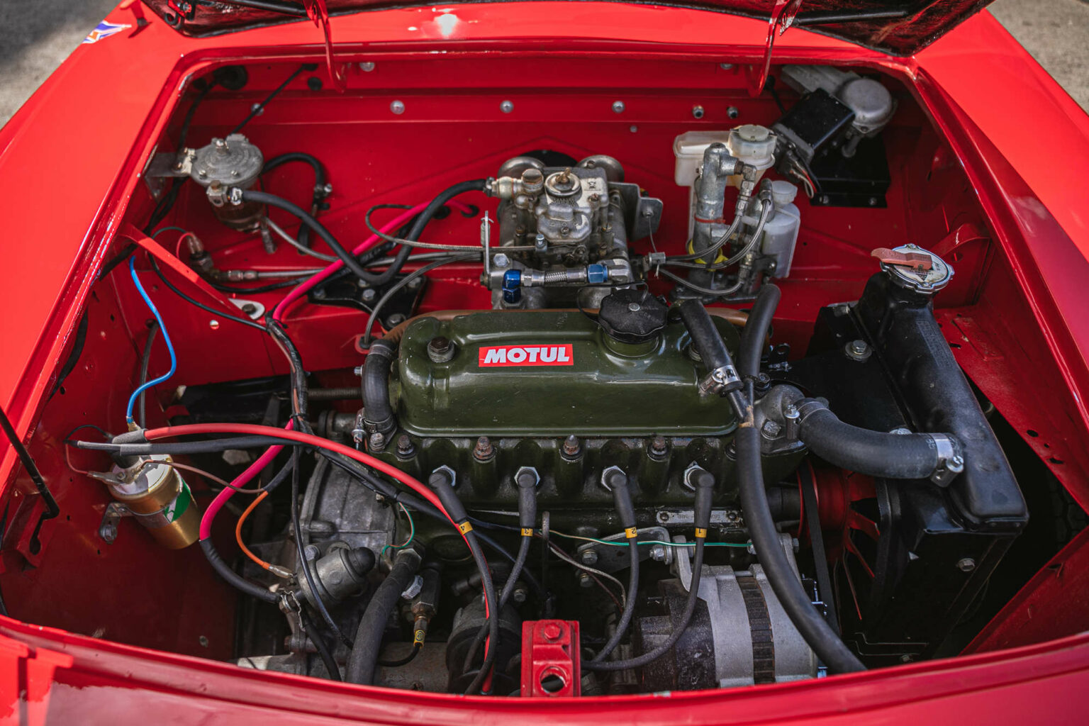 Rare Find: A 1962 Ogle SX1000 Factory Demonstrator