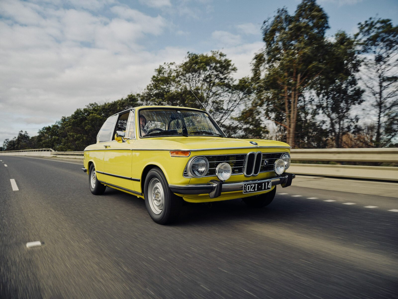 Is This The Perfect Roundie? An Upgraded 1972 BMW 2002