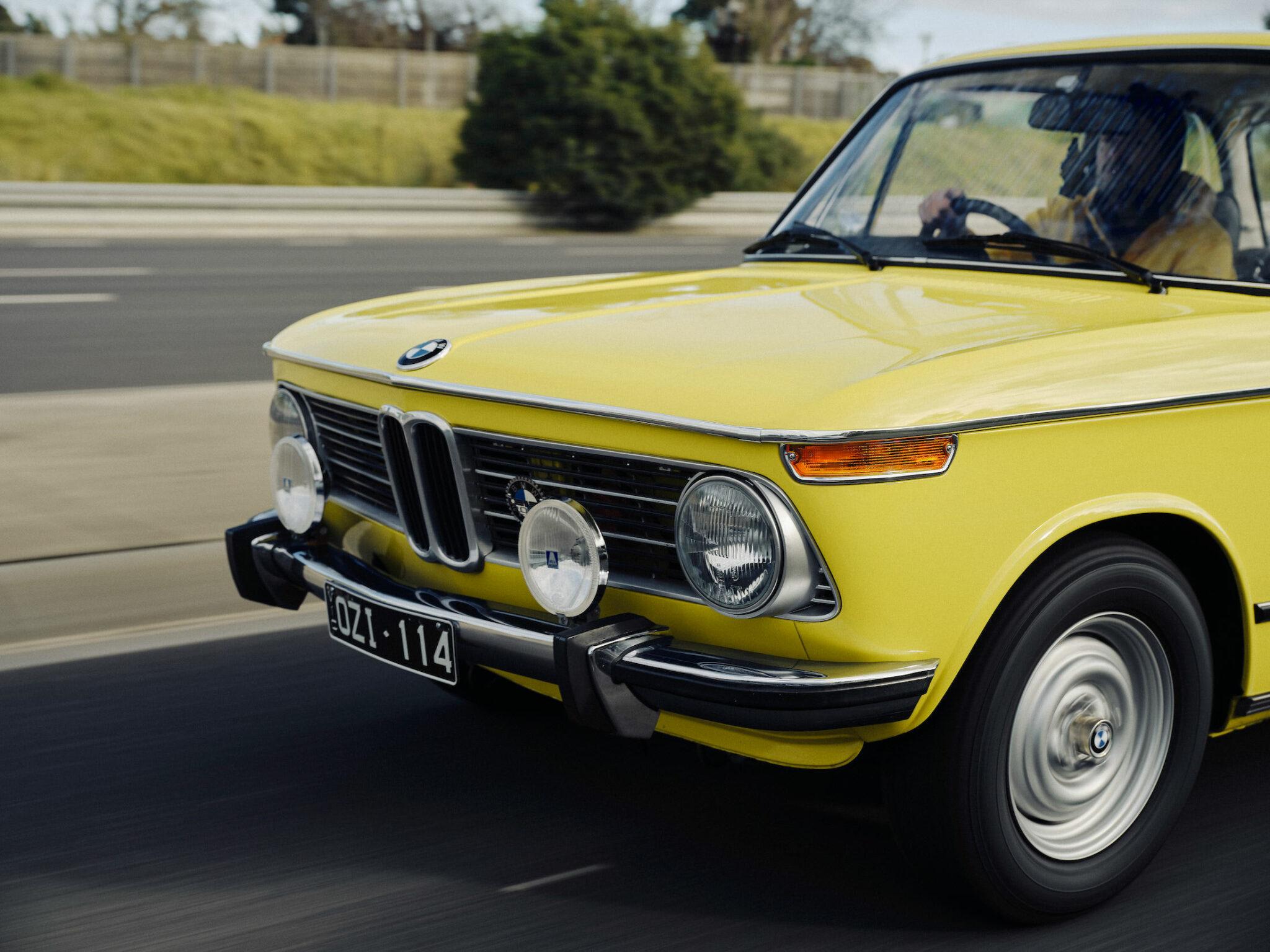 Is This The Perfect Roundie? An Upgraded 1972 BMW 2002