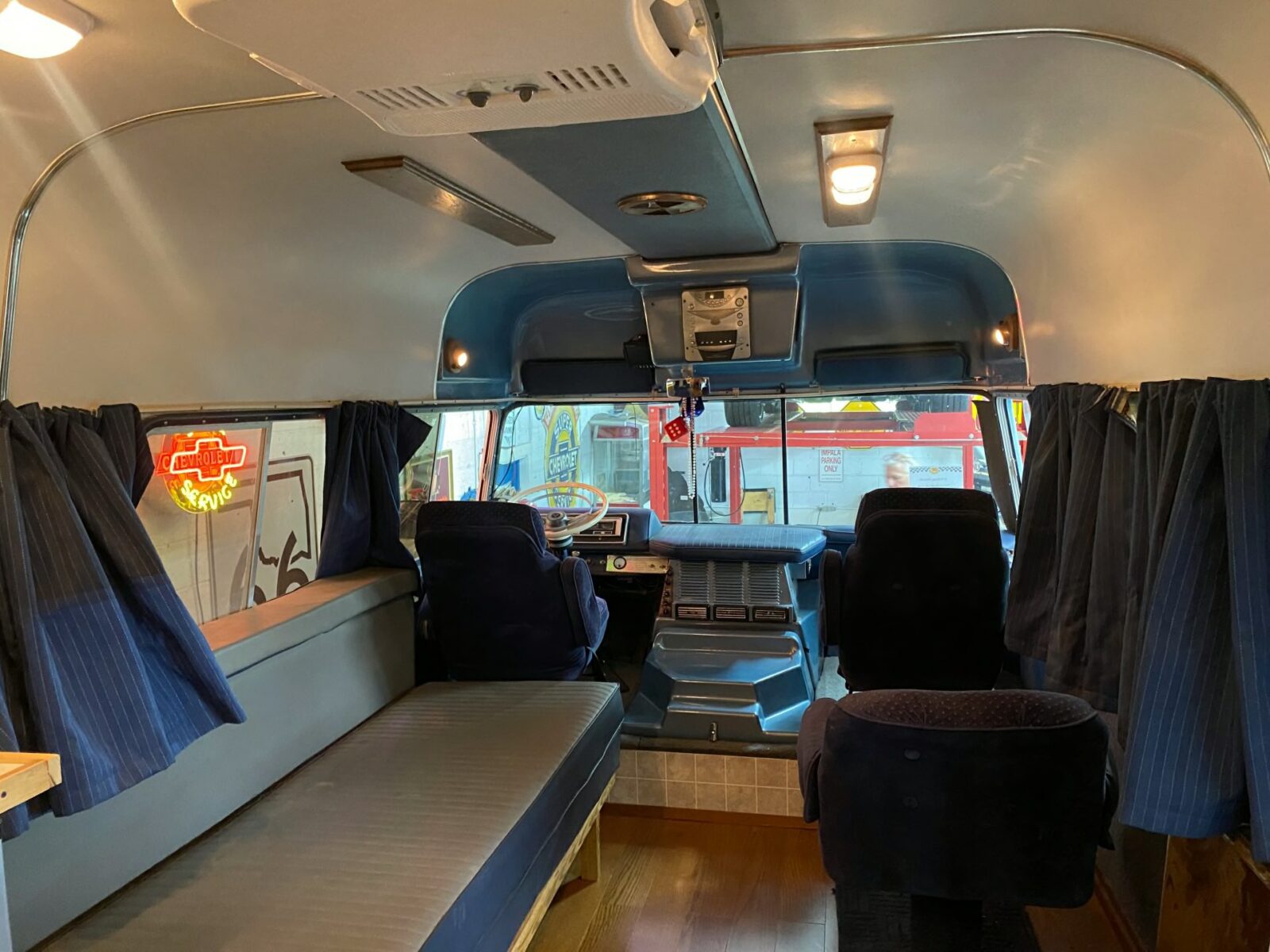 Retro Home On Wheels: A 1970 Dodge Starcraft Motorhome